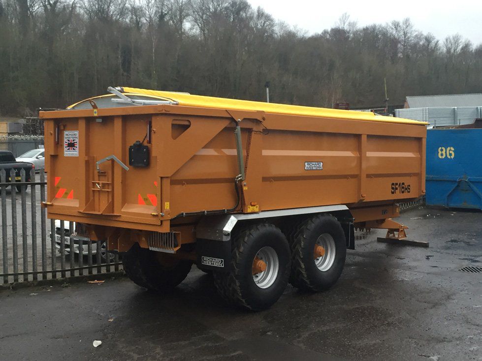 Electro-hydraulic tarpaulin system - STS AGRI - Transcover