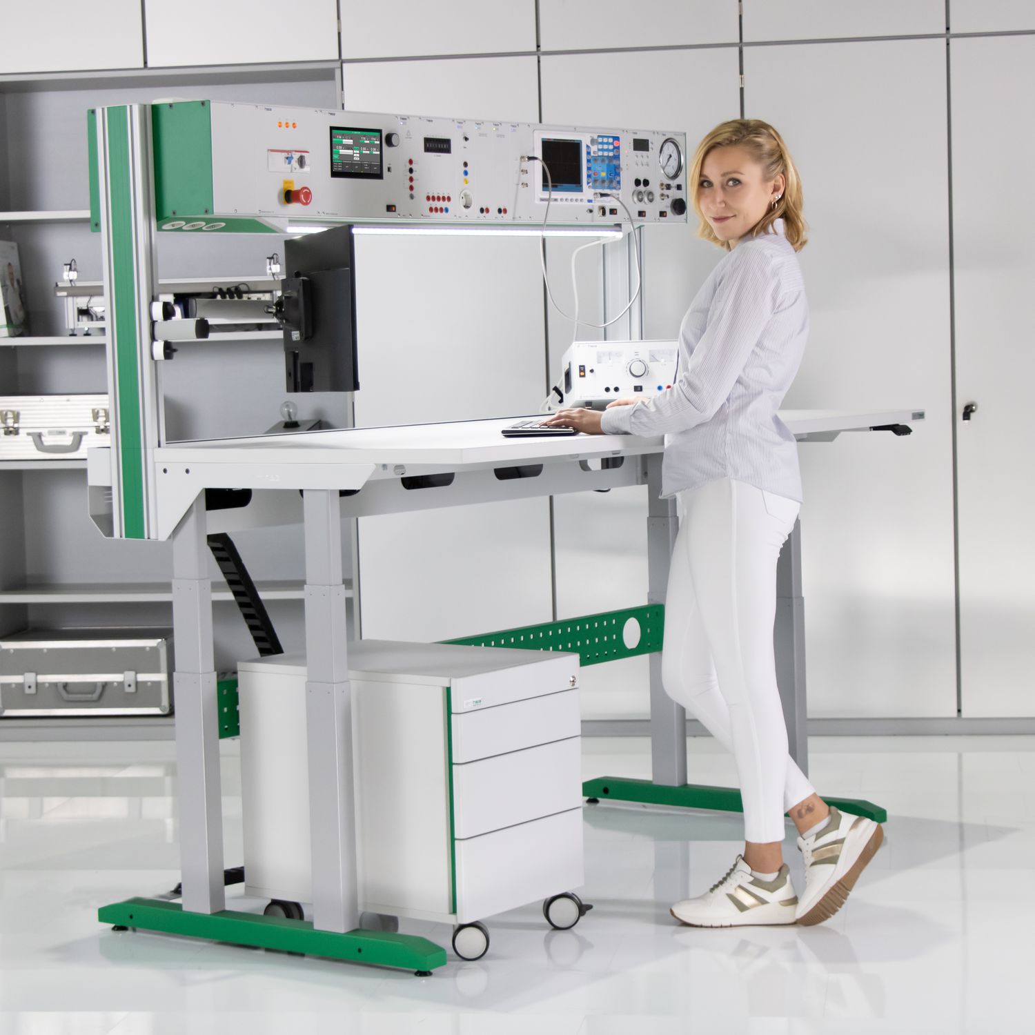 Laboratory bench - EL12 - hera Laborsysteme GmbH
