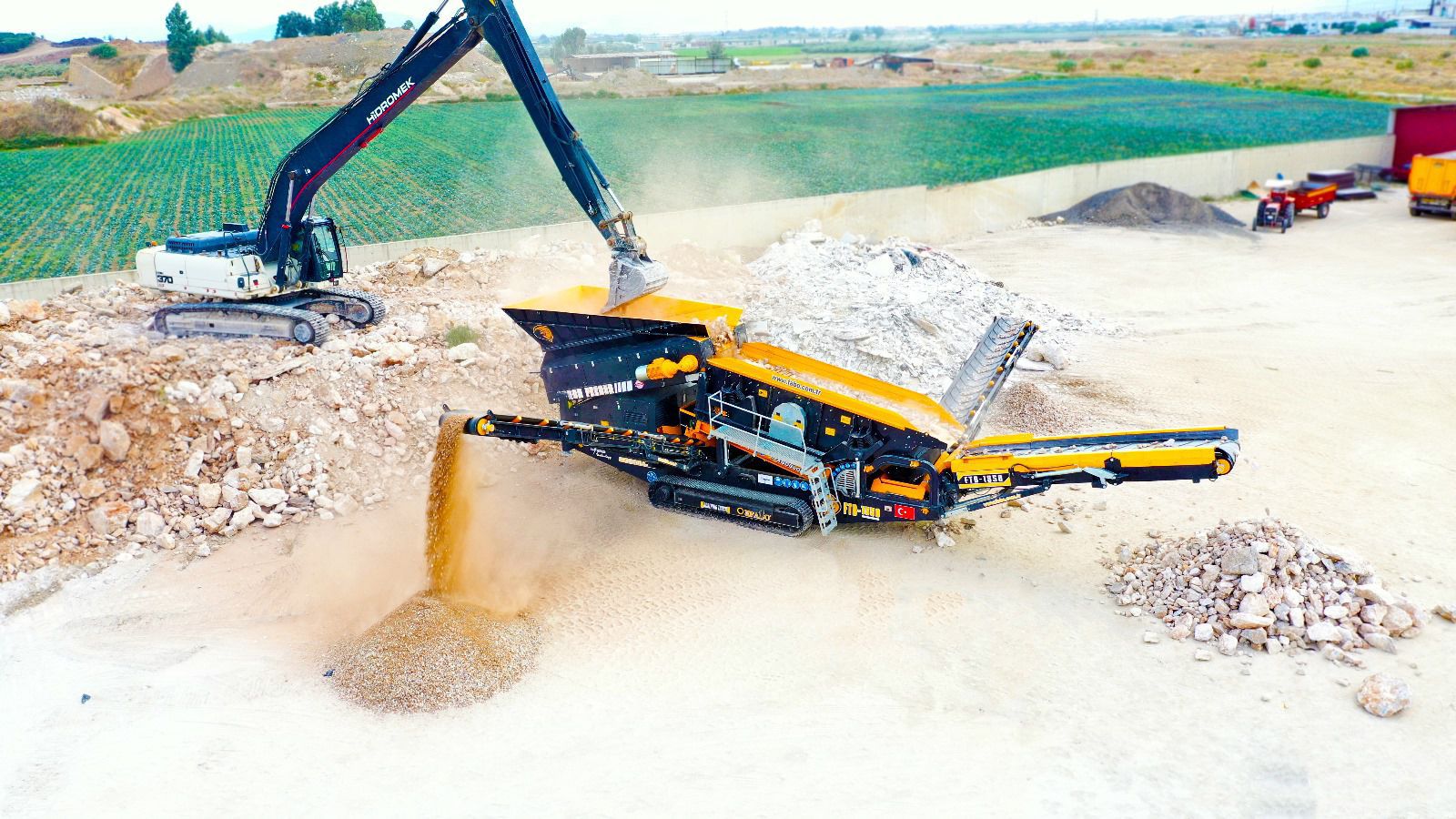 Mobile scalper screen - FTB-1550 - Fabo Crushing Screening & Concrete ...