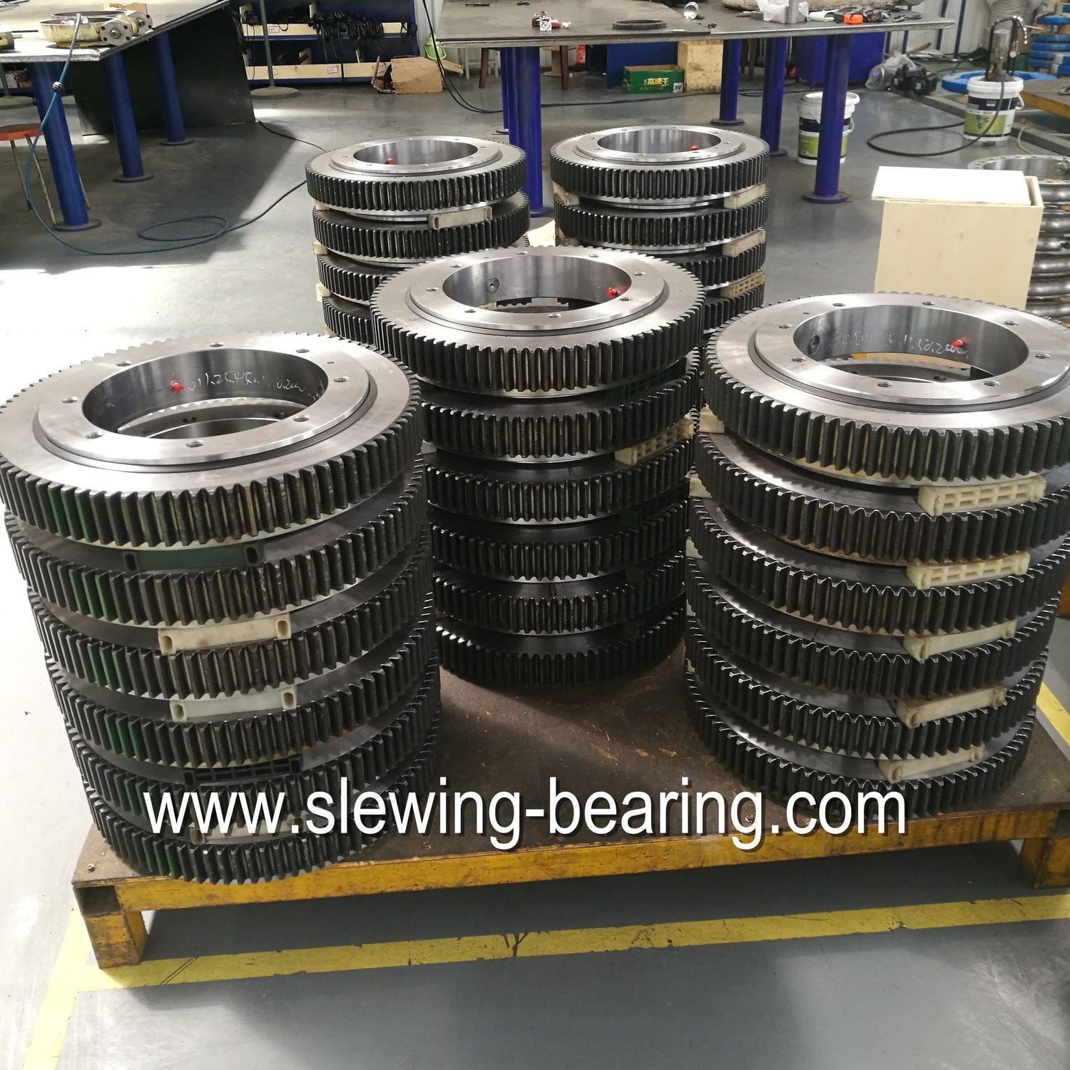 External-toothed slewing bearing - 01 - XUZHOU FENGHE SLEWING BEARING ...