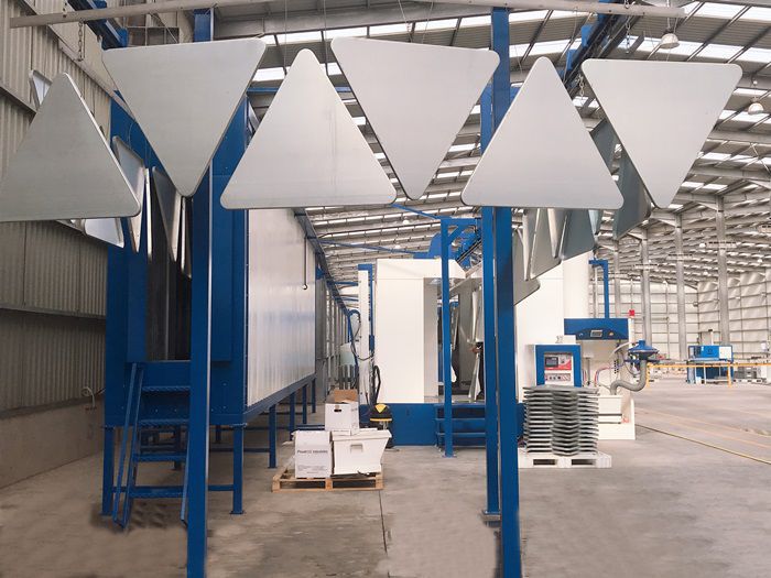 Enclosed powder coating booth - İSTANBUL ELECTROSTATICS - cyclone ...