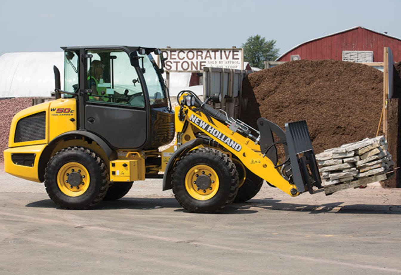 Wheeled loader - W50C TC - New Holland - articulated / telescopic / compact