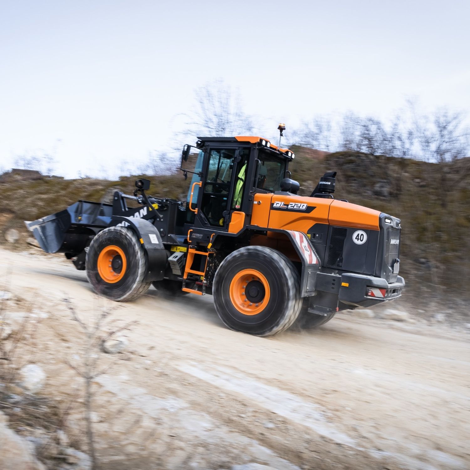 Rubber-tired loader - DL220-7 - DAEWOO Construction Equipment Division