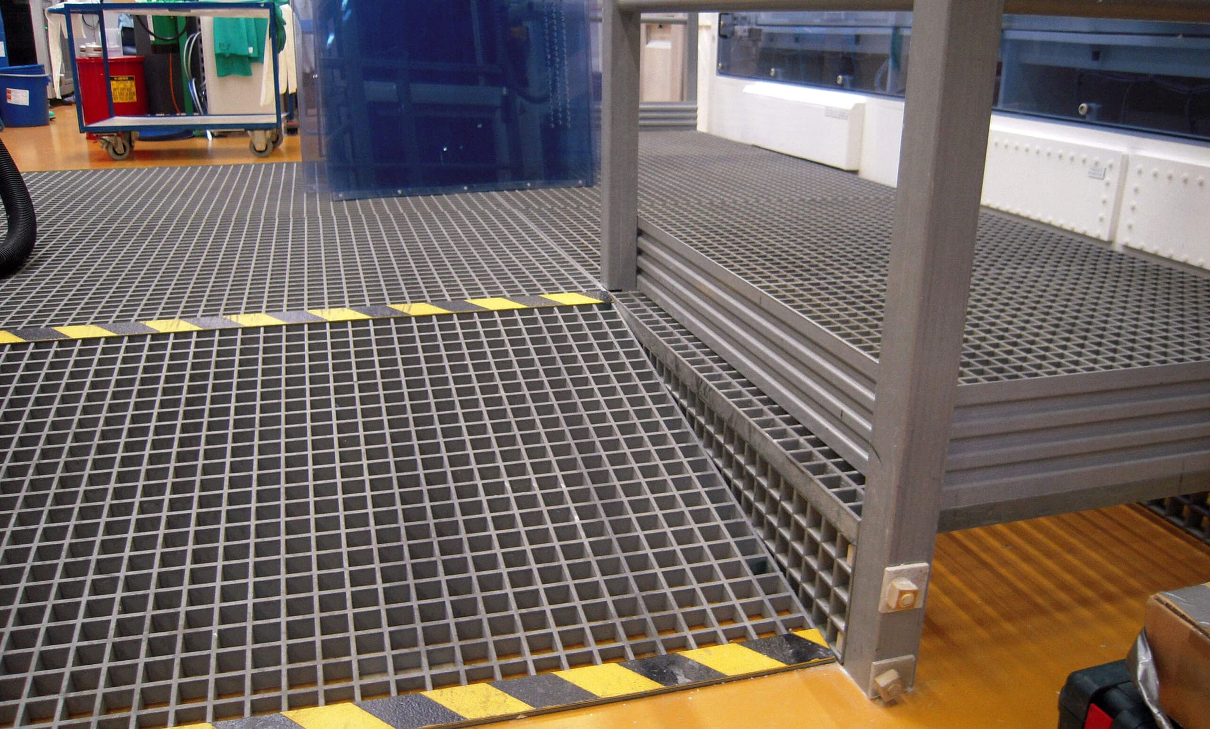 FRP grating - Rietbergwerke GmbH & Co.KG - non-slip / fire-resistant ...