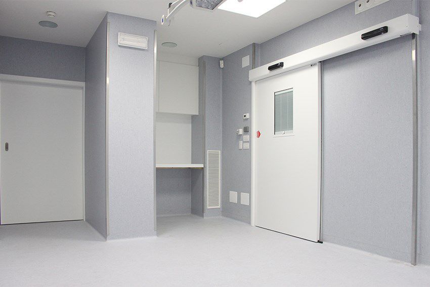 Sliding door - PSE-L - Ponzi - glazed / indoor / for hospitals