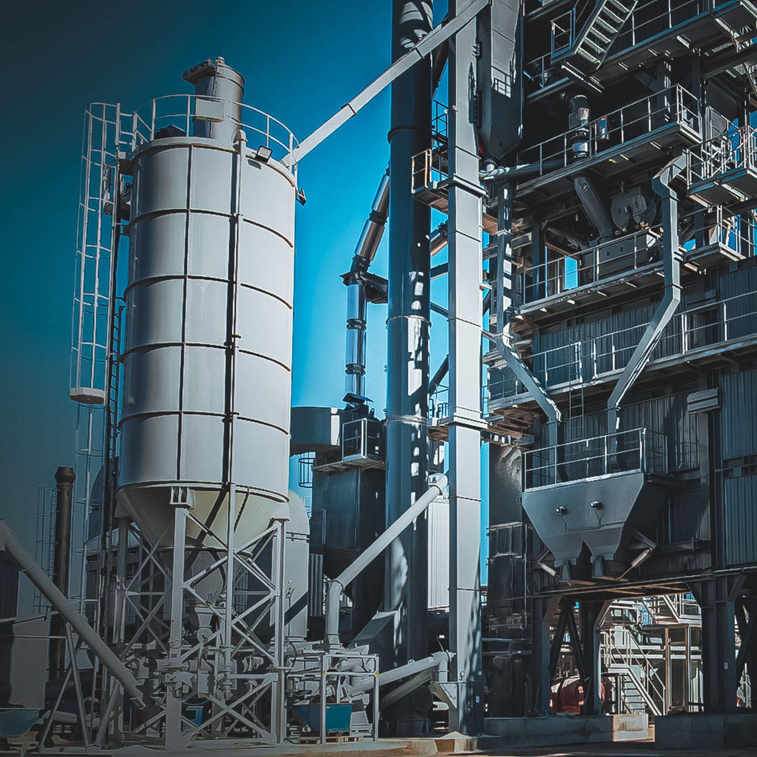 Compact filling system - E-mak