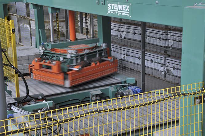 Stone splitting machine - STEINEX