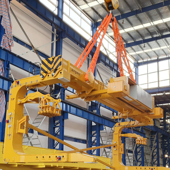 Wind turbine blade materials handling clamp - SGRE-G145 - Airpes