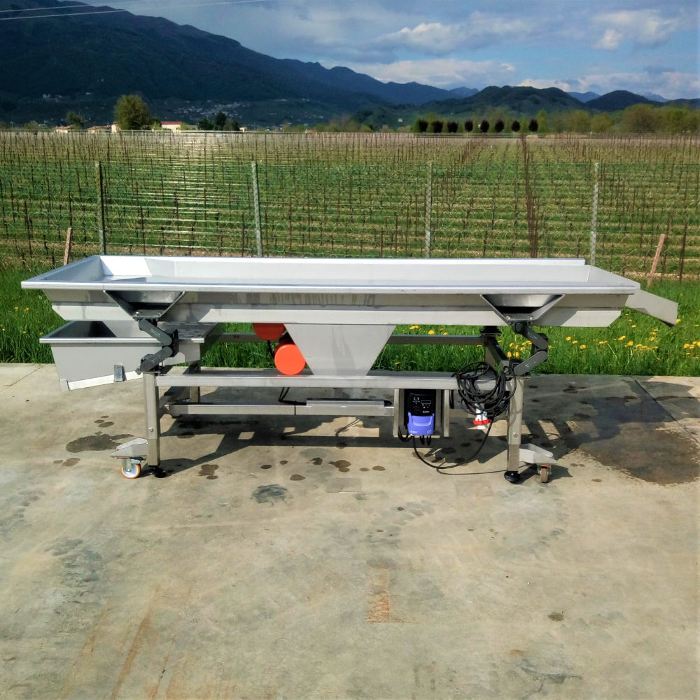 Sorting table for the food industry - TCV - Favrin S.r.l.