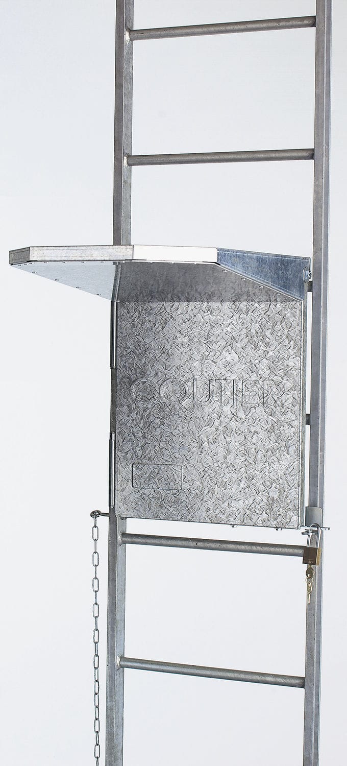 Galvanized steel ladder guard - AC600 - Coutier Industrie - for caged ...