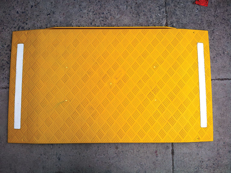 Anti-slip mat - TrenchGuards - Ground-Guards Ltd - ground protection ...