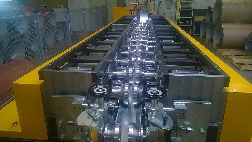 Profile roll forming machine - Ceetec A/S - automatic