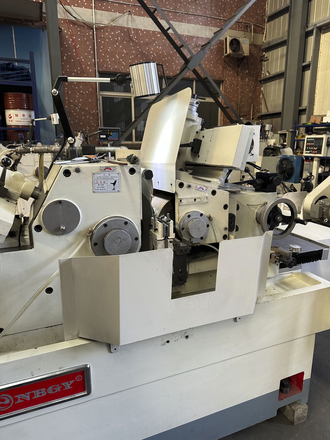 Centerless grinding machine - GY455C-255 - Ningbo CCMS Industrial Co ...