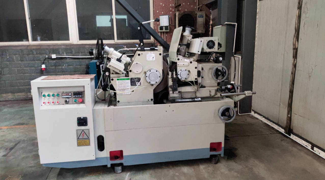 Centerless grinding machine - GY455B-305 - Ningbo CCMS Industrial Co ...