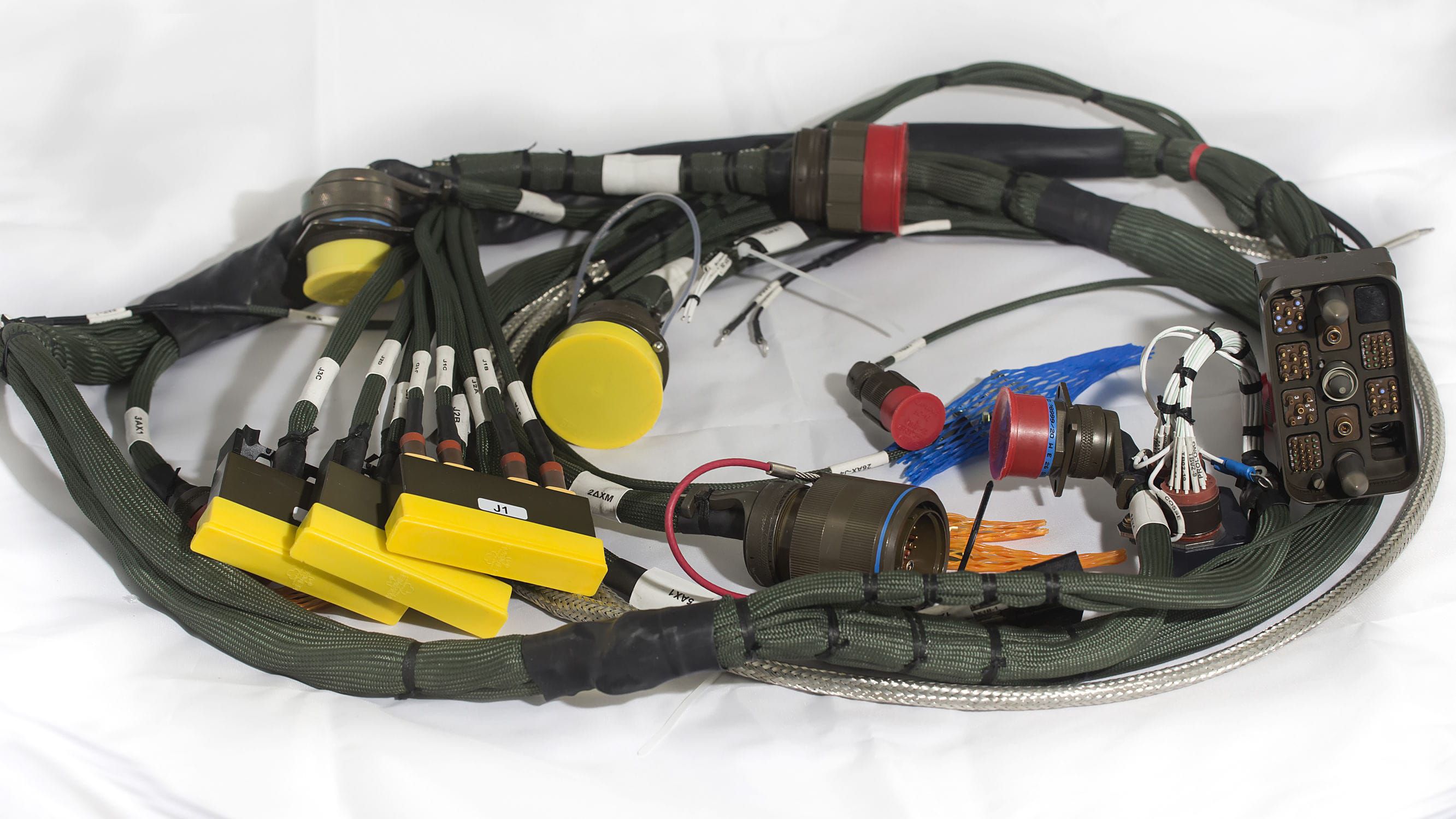 Cable harness for aerospace applications - ARESIA - ST SOUPPLETS