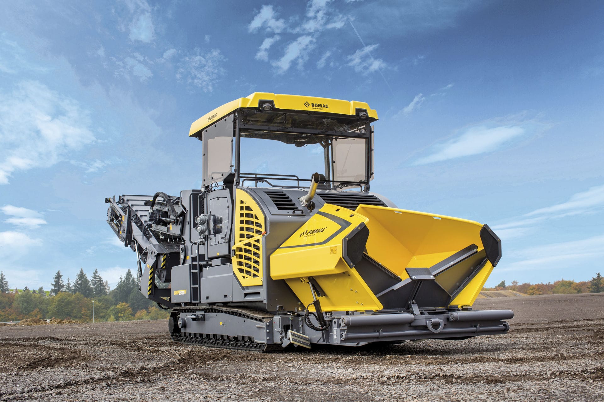 Chain feeder - BMF 2500 M - BOMAG - belt / roller / conveyor