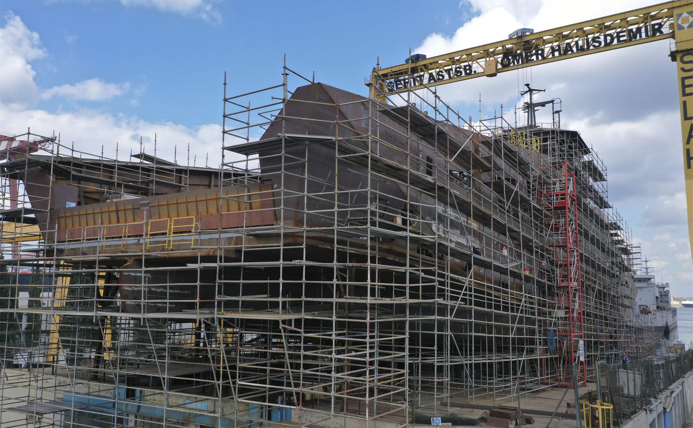 Fixed scaffolding - UNISCAFF SHIPYARD - OZLER FORMWORK AND SCAFFOLDING ...