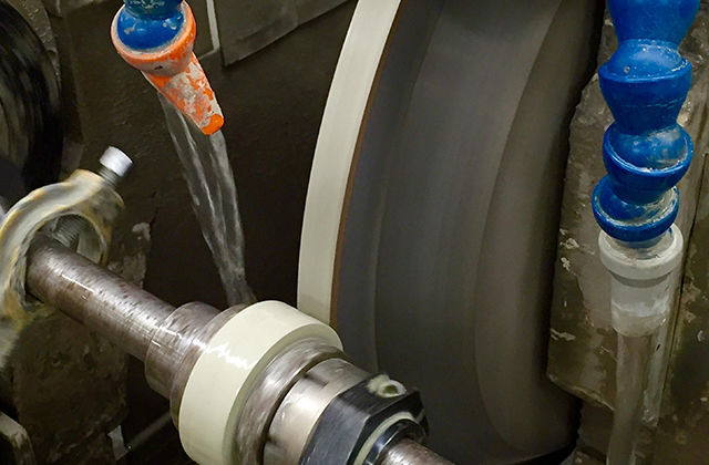 Cylindrical grinding - Top Seiko Co., Ltd - metal / ceramic