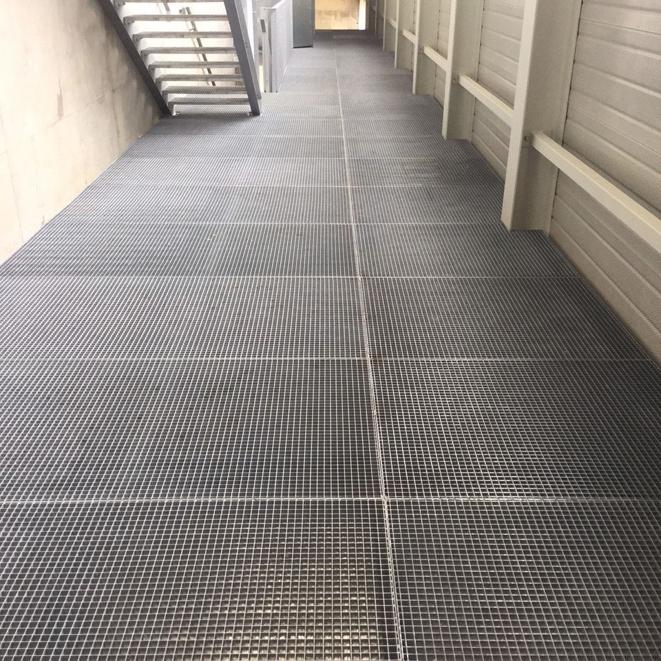 Galvanised steel grating - Mi-fer - GEI - for stretch ceiling harpoons ...