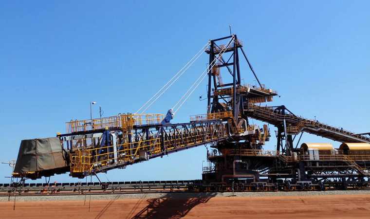 Bulk material stacker - DBK series - DALIAN HUARUI HEAVY INDUSTRY GROUP ...