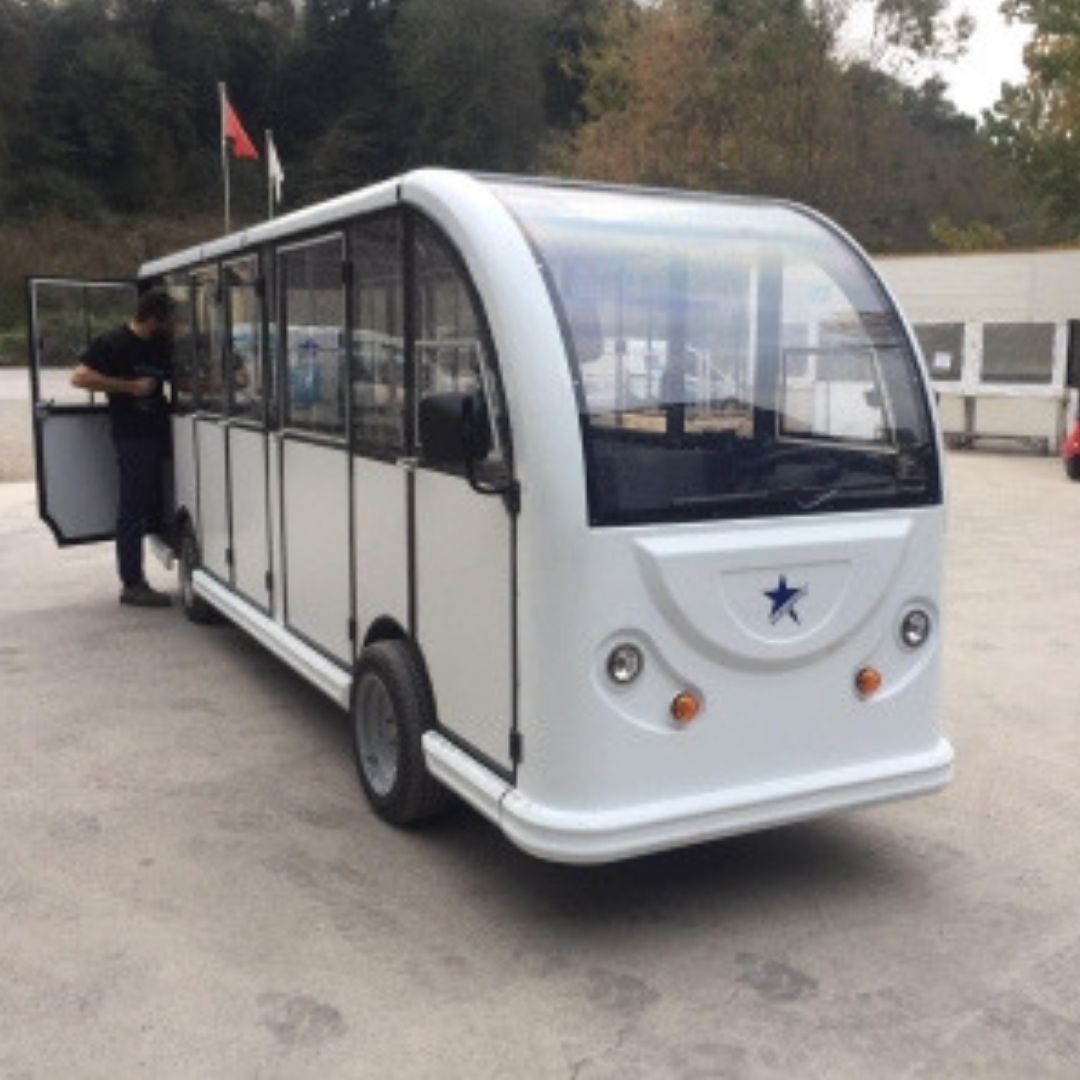 Electric power shuttle car - CLEANVAC