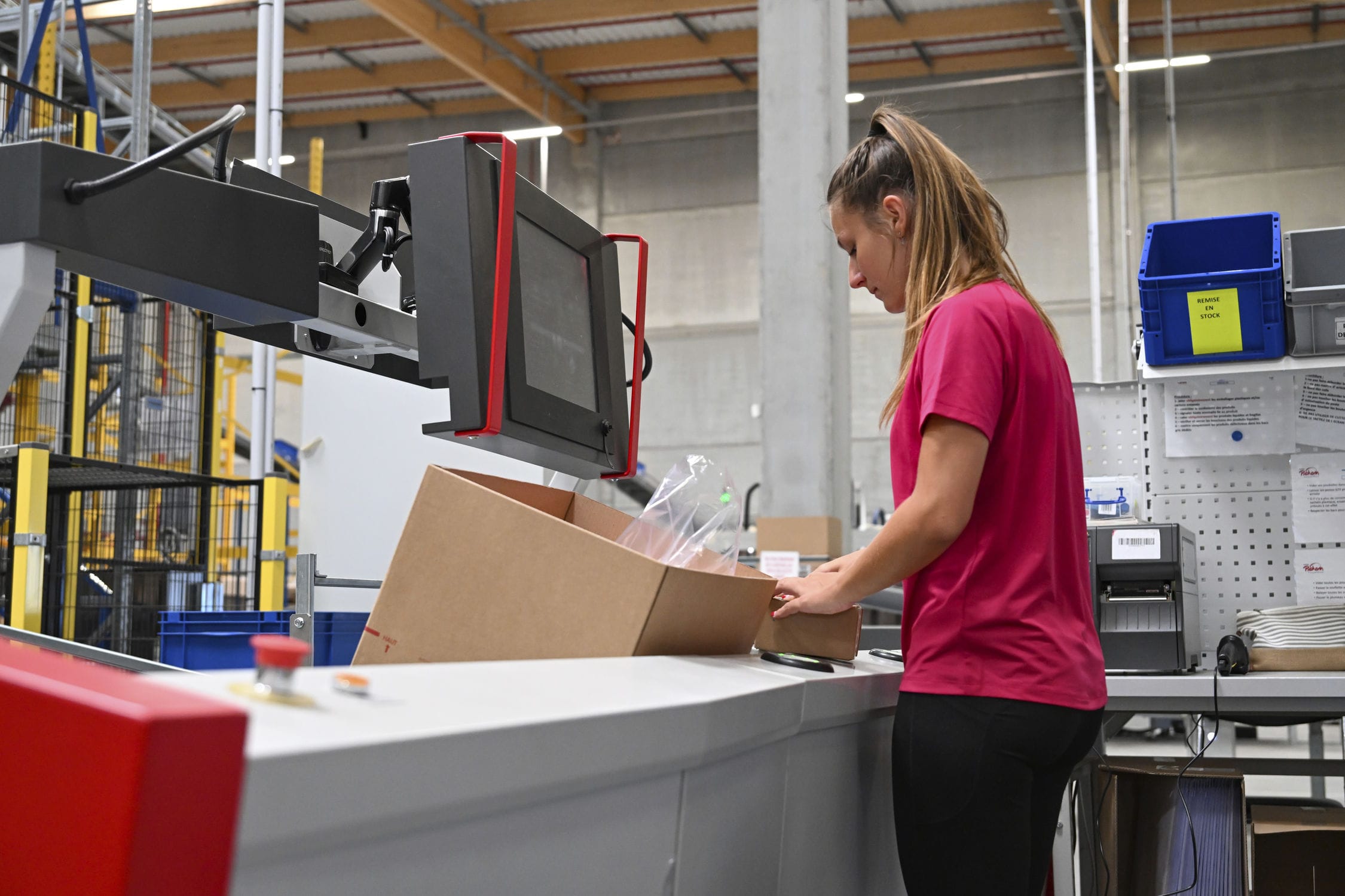 In-line order-picking system - X-PTS - SAVOYE - automatic