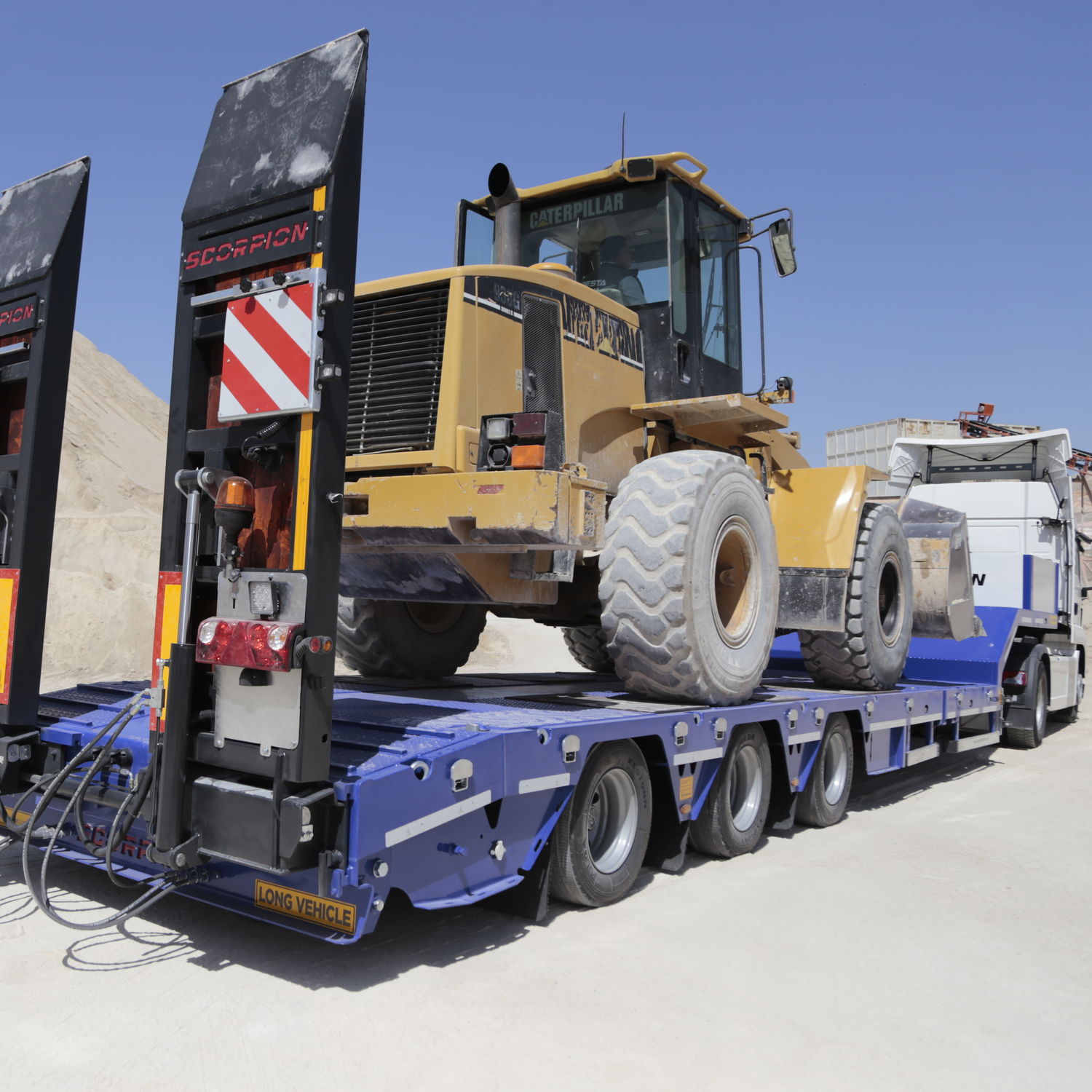 Equipment semi-trailer - HKM3 - SCORPION TRAILER - gooseneck / air ...