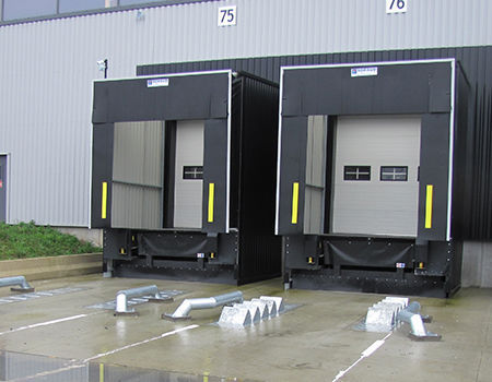 Hydraulic truck wheel block - Moreschi Chiusure Industriali S.r.l.