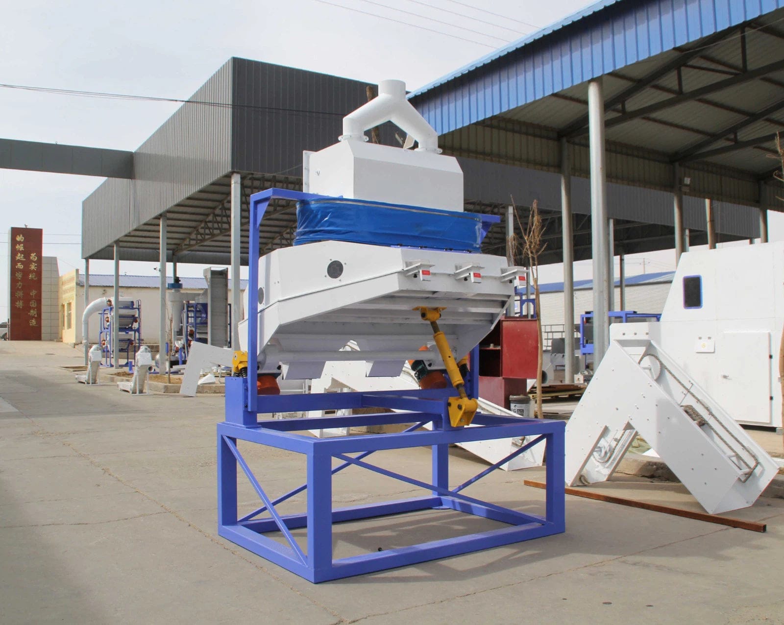 Rice destoner - 175 - YONGMING MACHINERY MANUFACTURING CO., LTD - for ...