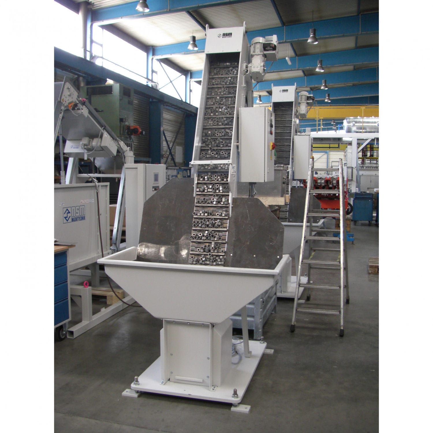 Hinged belt conveyor - SF 811 - NSM MAGNETTECHNIK GmbH - inclined ...