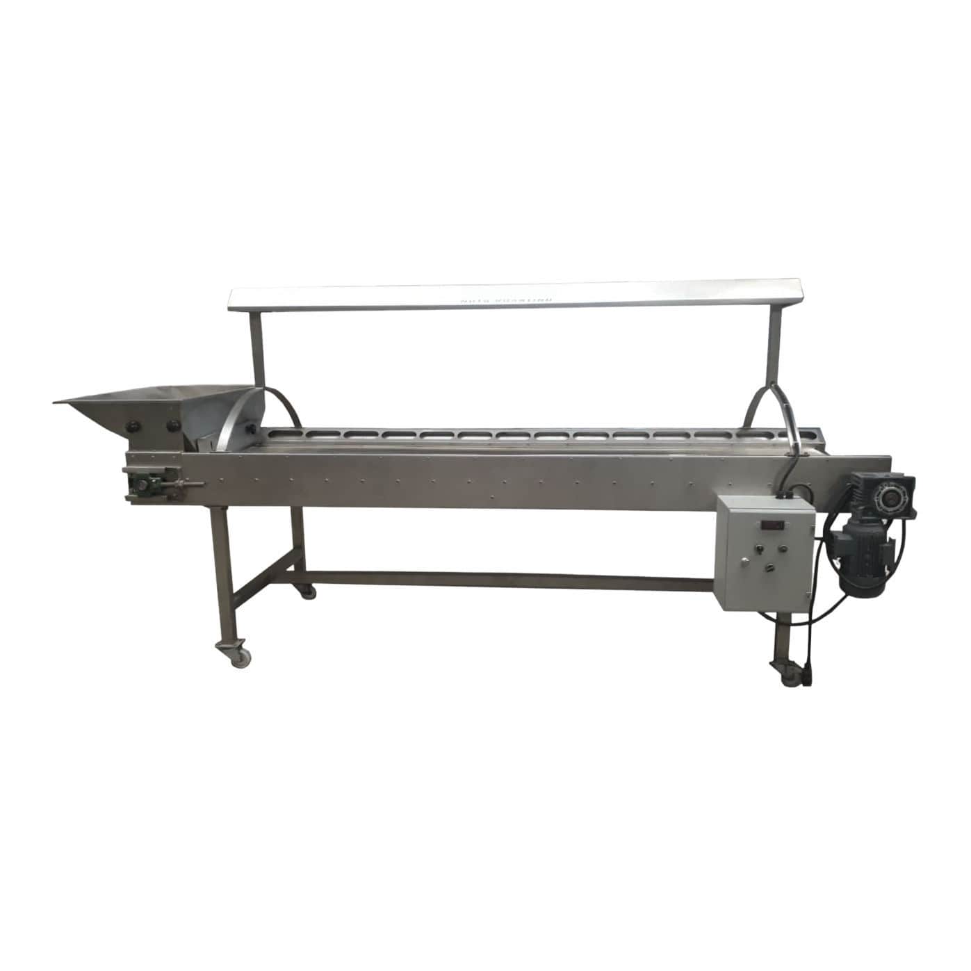 Manual sorting system - Machine Castle - nuts