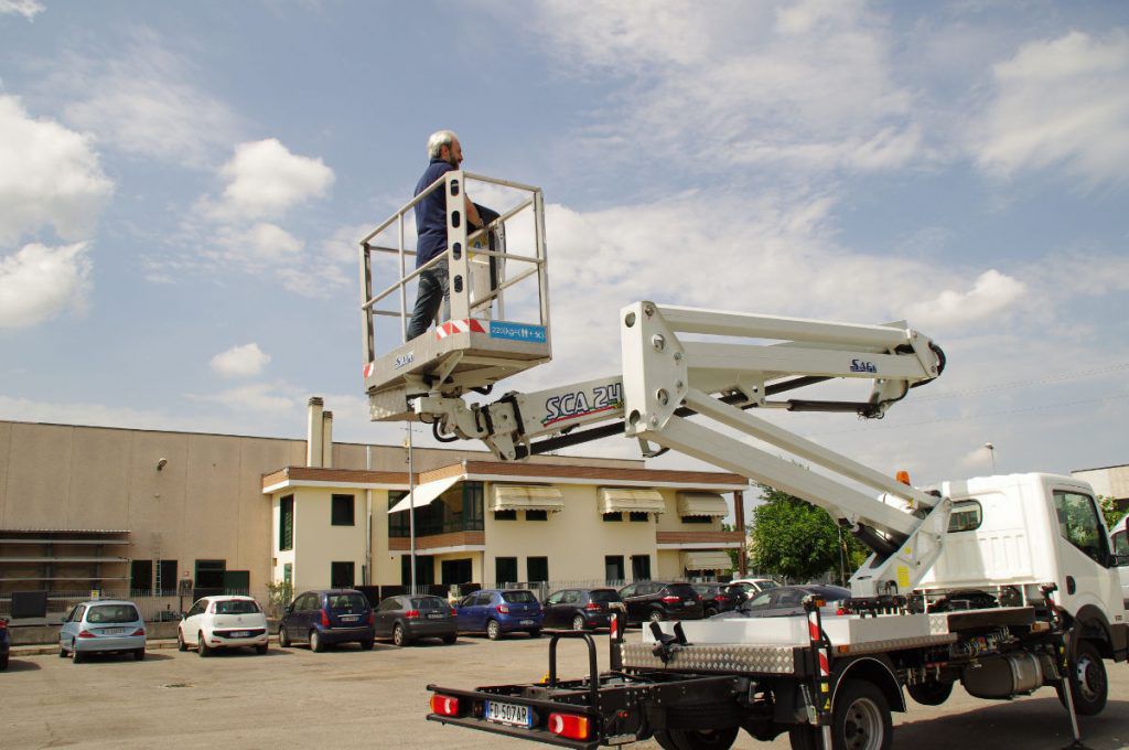 Tractor-mounted aerial work platform - SCA 24 HE - Safi Group srl ...