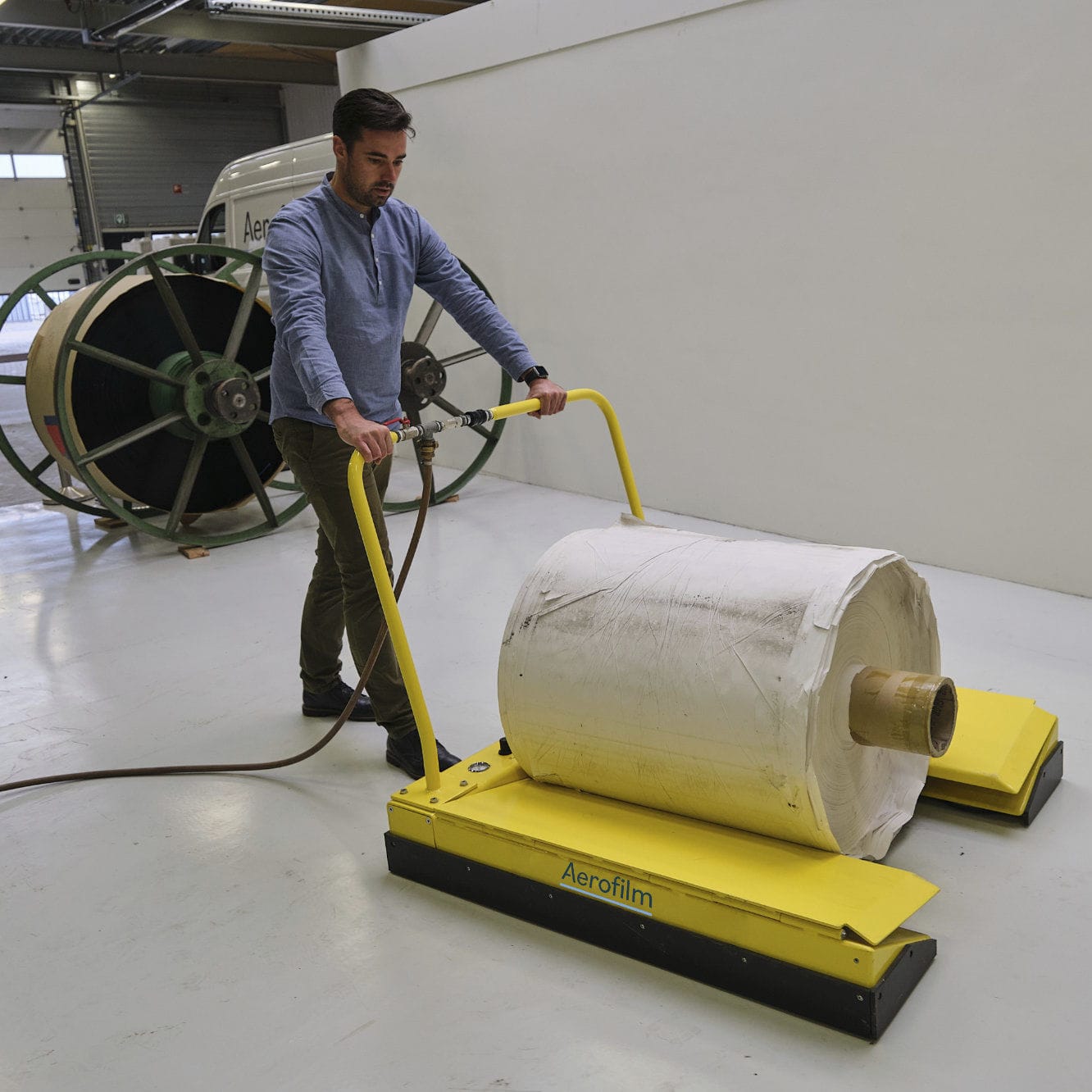 Material handling equipment roll mover - Aerofilm Systems - plastic ...