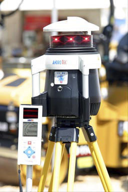 Total station with prism - AndroTec GmbH - robotic / vertical / rotational