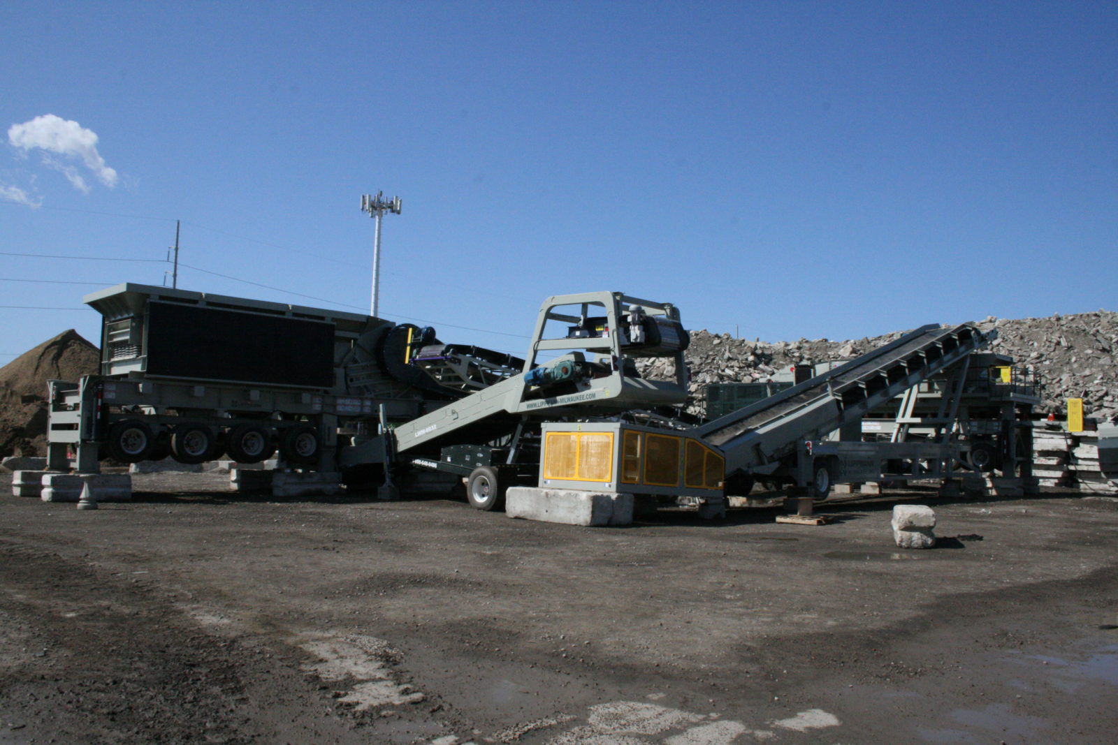 Magnetic belt conveyor - LWM60 series - LIPPMANN - vibrating / feeder ...