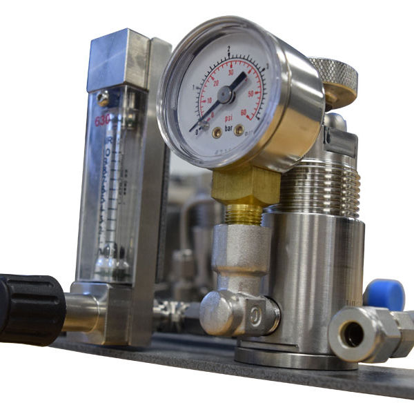 Gas sampling system - SU2 - Shaw Moisture Meters - compressed air / dew ...