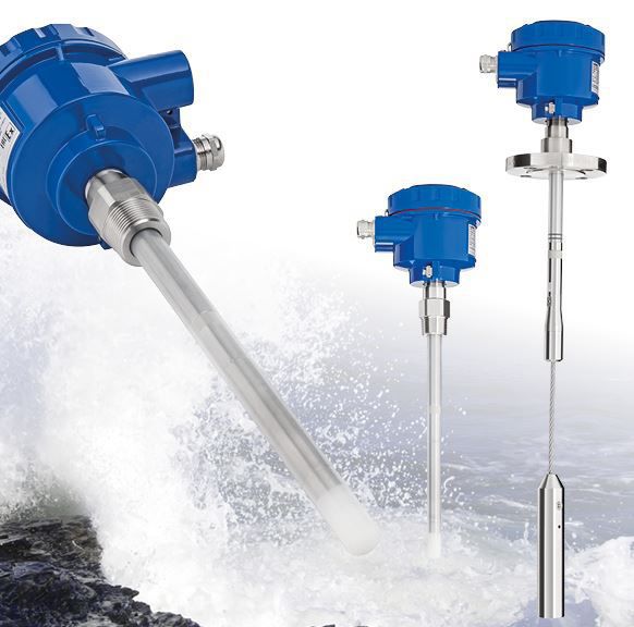 Level sensor with interface measurement - NivoCapa® NC 8000 - UWT GmbH ...
