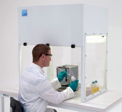 Laboratory extractor hood - max. 1 219 x 762 x 768 mm - Terra Universal ...