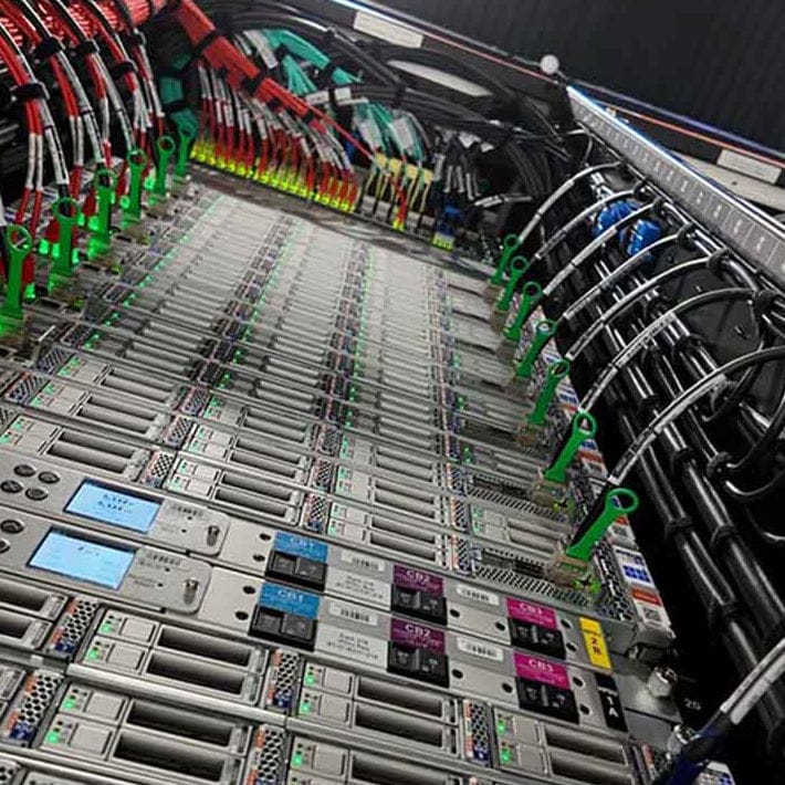 Storage server - Bare Metal - Oracle - network / web / database