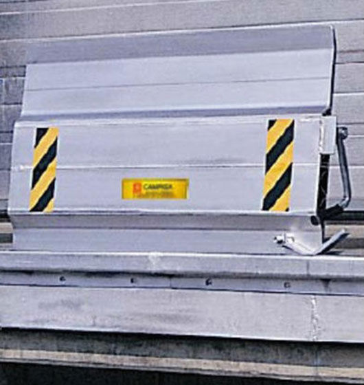 Loading platform - Campisa - unloading / vehicle / vertical