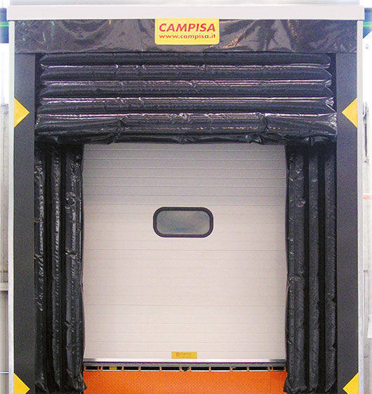 Inflatable dock seal - Campisa - loading
