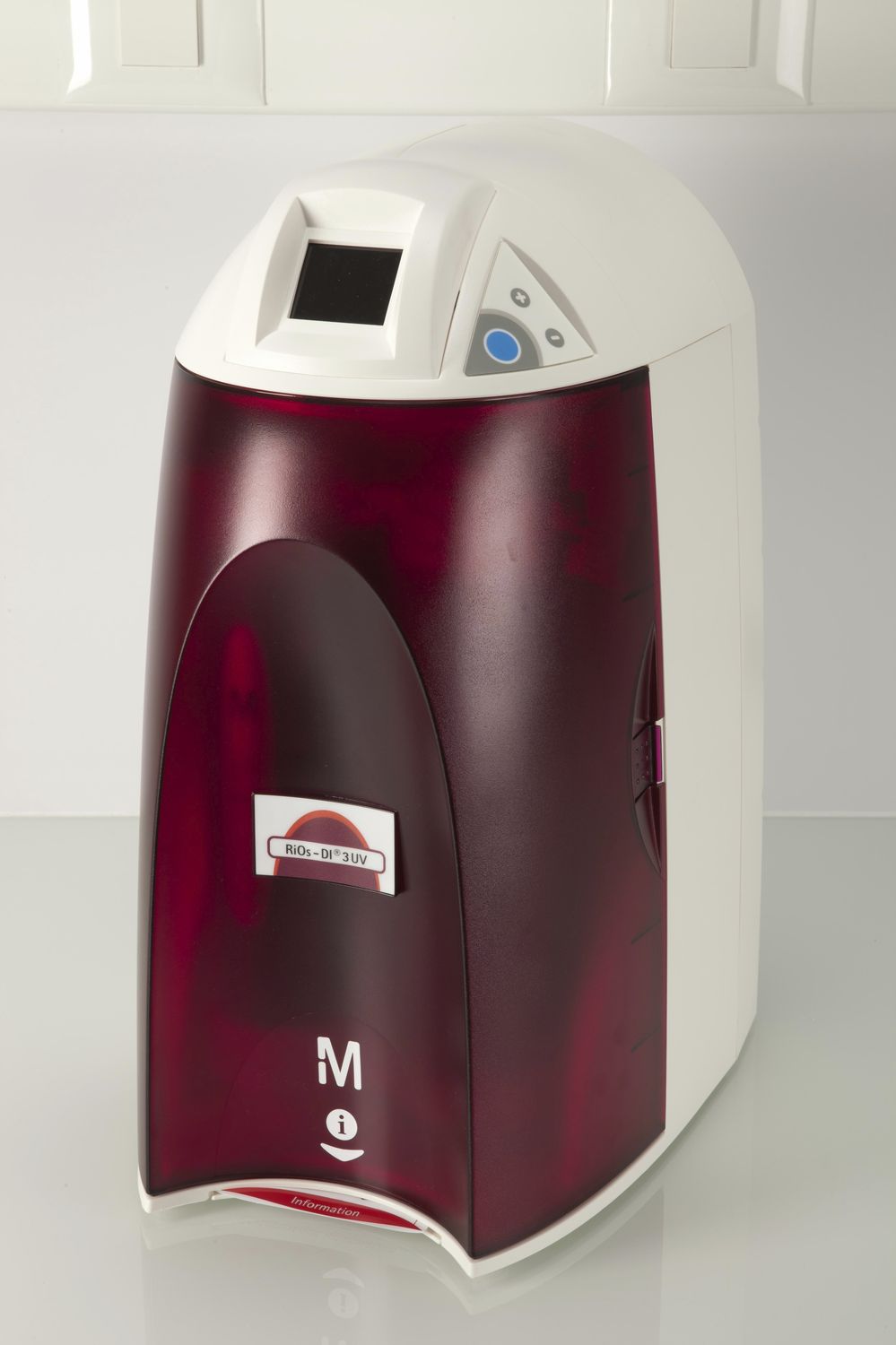 Laboratory water purification unit