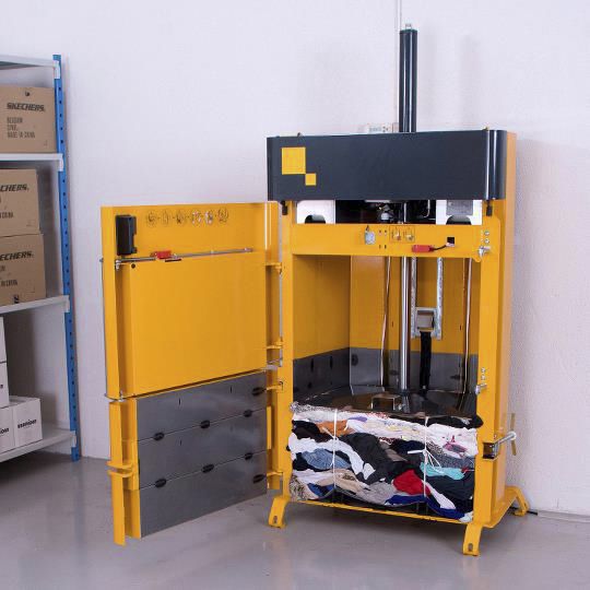 Textile baling press - B4 Textile - Bramidan Balers - vertical / front ...