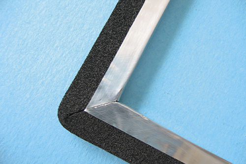 Neoprene® gasket - 7300 series - Holland Shielding Systems BV - window ...