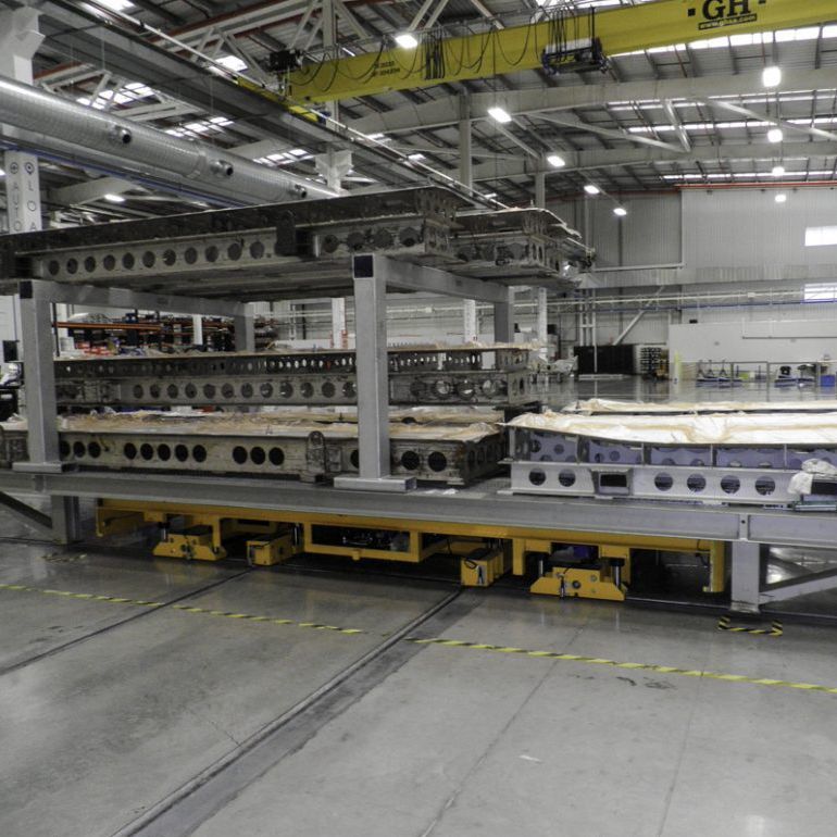 Electric self-propelled trailer - DTA - for heavy loads / rail-mounted