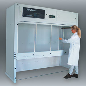 Laminar flow extractor hood - Class 100 - AirClean Systems