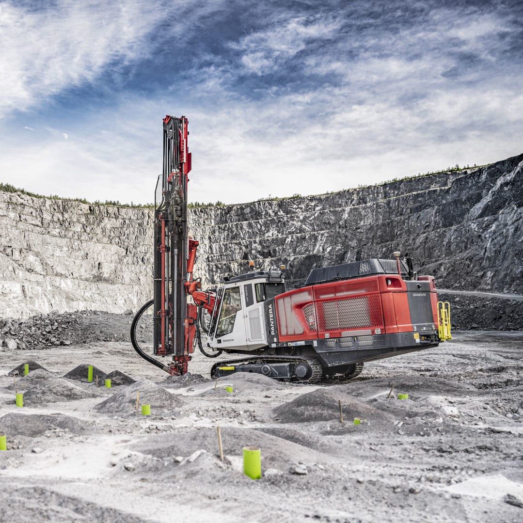 Well drilling rig - Pantera™ DP1600i - Sandvik Mining and Rock ...
