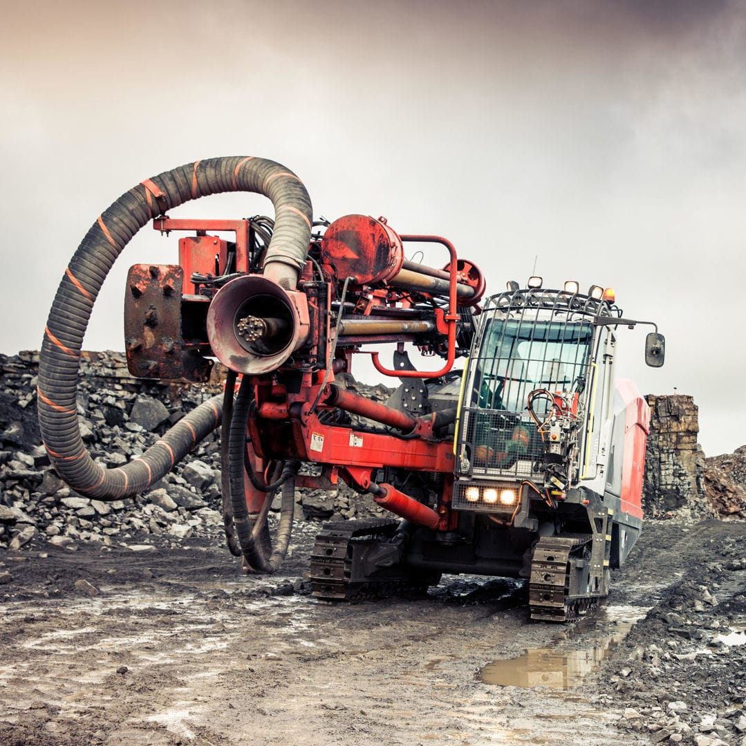 Core drilling drilling rig - LEOPARD DI560 series - Sandvik Mining and ...