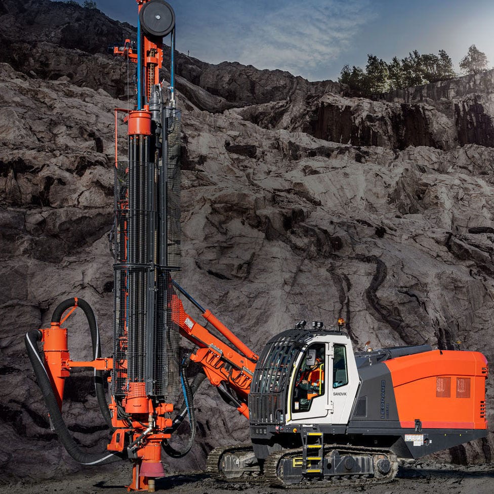 Horizontal drilling rig - Leopard DI550 series - Sandvik Mining and ...