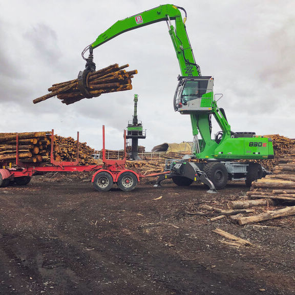 Swing-arm log loader - 830E Trailer - SENNEBOGEN Maschinenfabrik GmbH ...